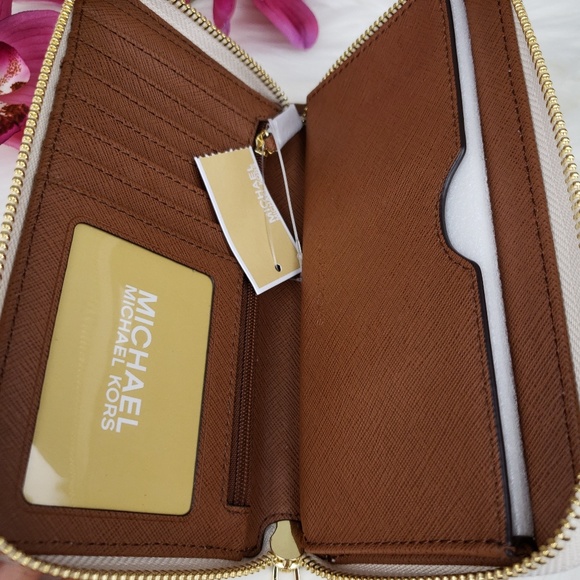 Michael Kors | Bags | Salenwot Michael Kors Za Phone Case Wallet | Poshmark